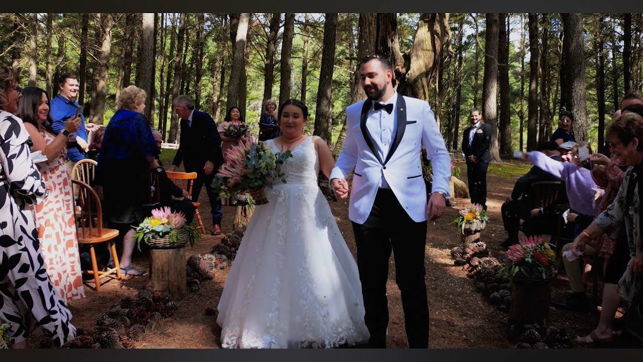 Tenae and Tim - YouTube