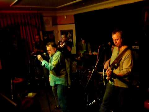 Smokin Spitfires Soul Band Maggie Bank 301009 - YouTube