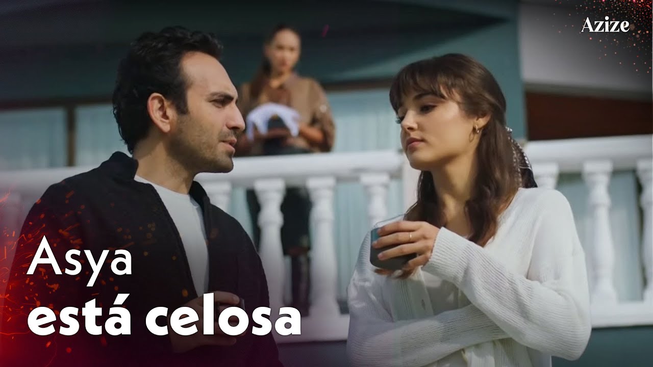 Asya molesta por la conversación entre Kartal y Azize - Azize - YouTube