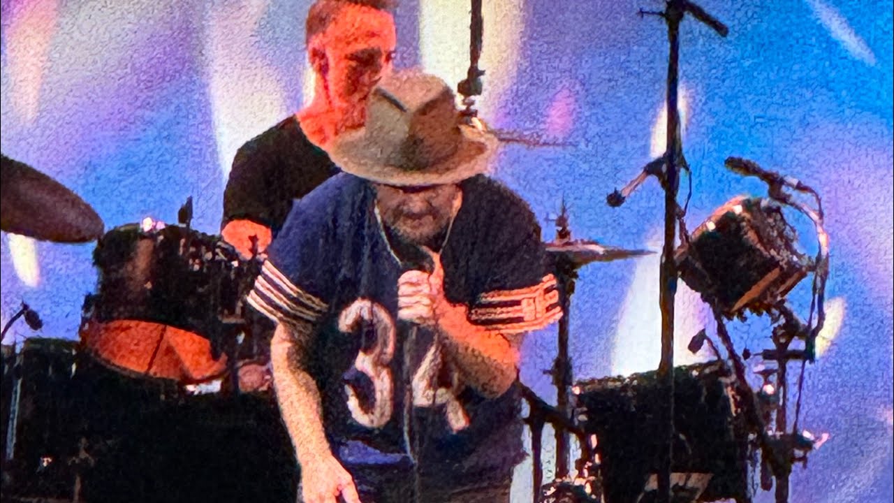 Pearl Jam Gold Coast 2024 - Better Man - YouTube