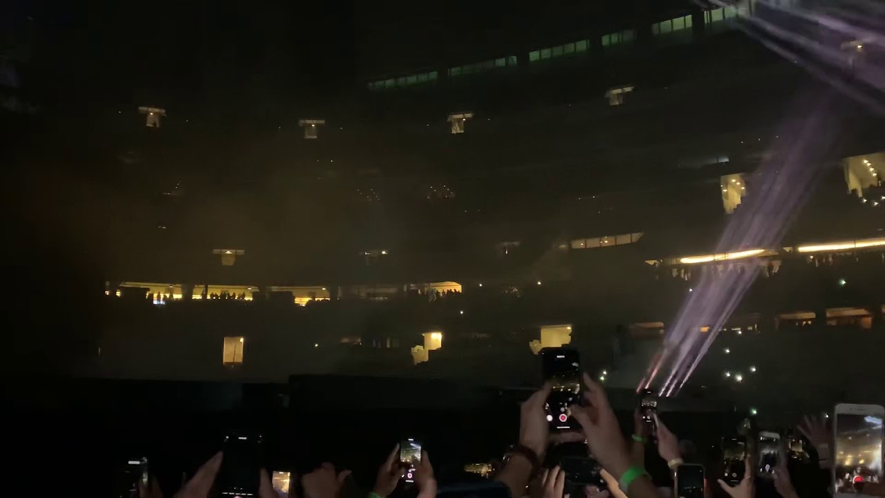 Post Malone - White Iverson 2019 Posty Fest - YouTube