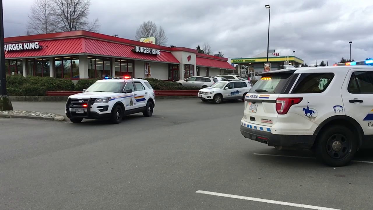 (RCMP watch) Nanaimo Ford Explorers - YouTube