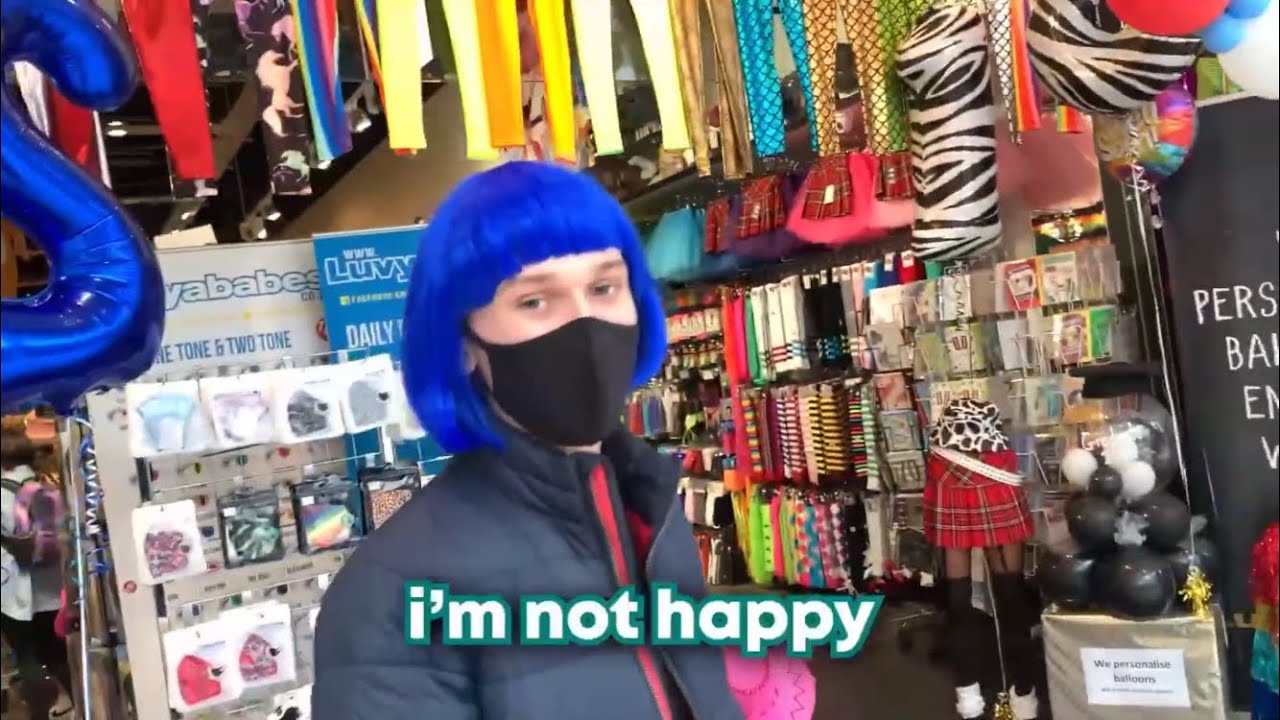 TommyInnit and Tubbo force Jack to wear a wig! - YouTube
