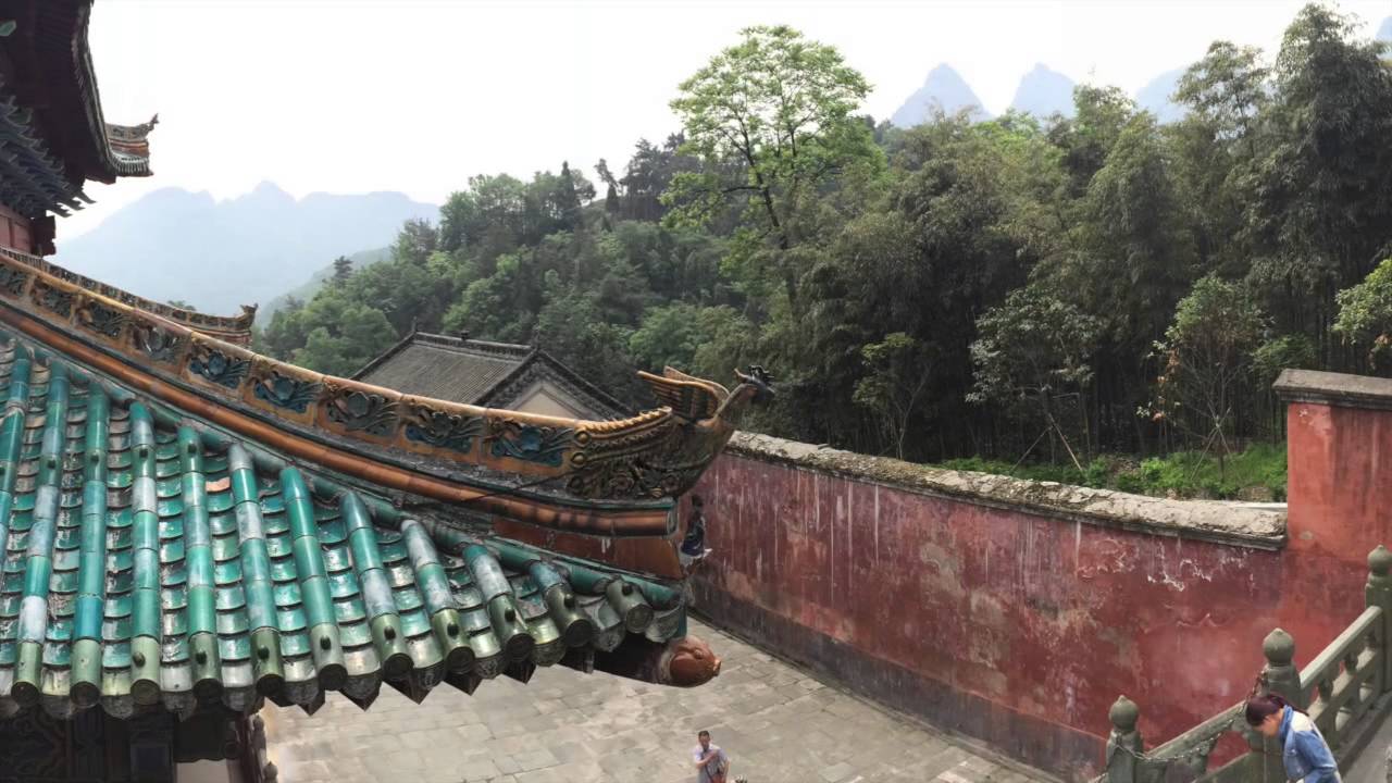 Wudang mountain - Purple Cloud Temple - YouTube