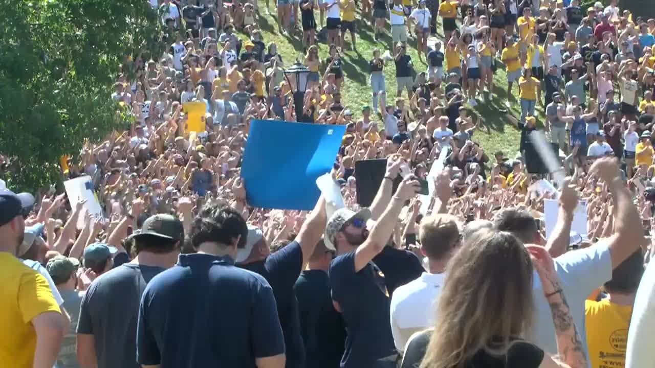WVU kicks off home opener with Pat McAfee - YouTube