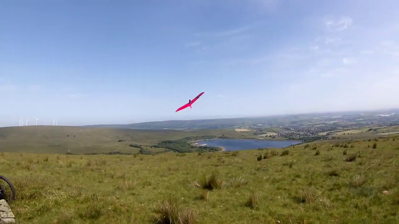 TJIRC The MiniQ 32inch Moulded Glider - YouTube