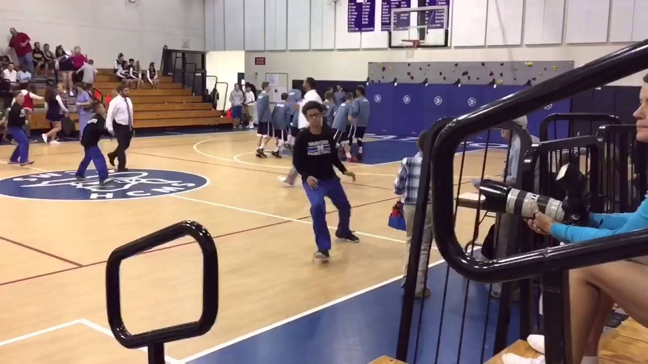 Isaiah Levine age11 6thgrade middle school starting point guard - YouTube