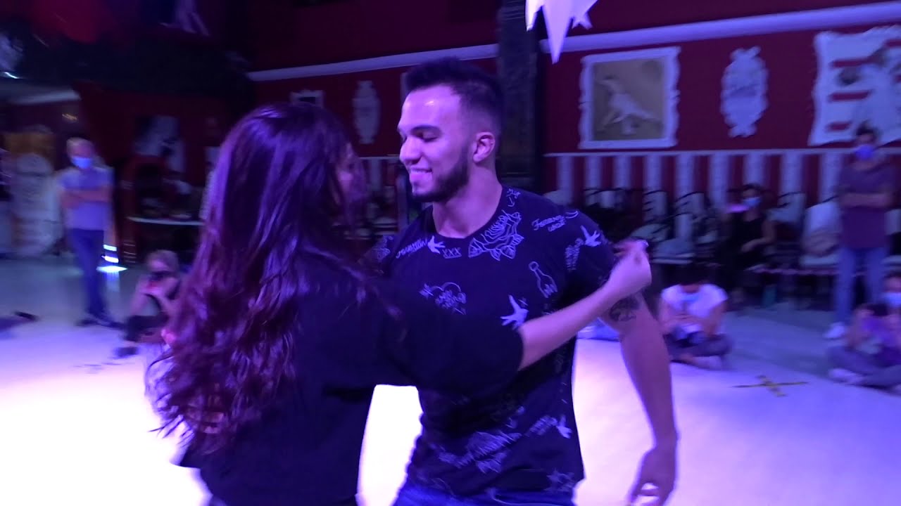 Arthur Santos & Sara Panero | Clouds - Lola Jane | Brazilian Zouk - YouTube