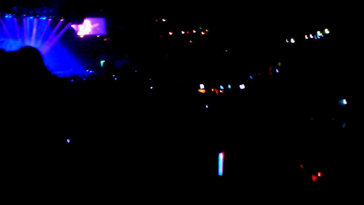 Selena Gomez concert: Opening Act: Christina Grimm - YouTube