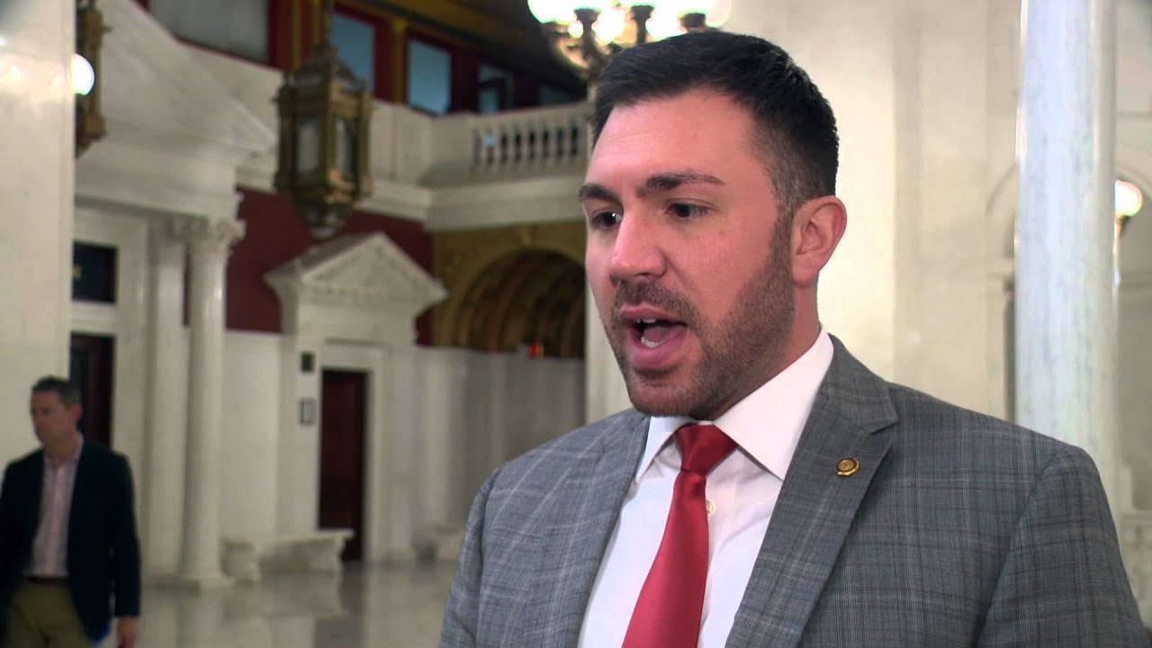 Bizzarro Stands Up For Students and Homeowners - YouTube