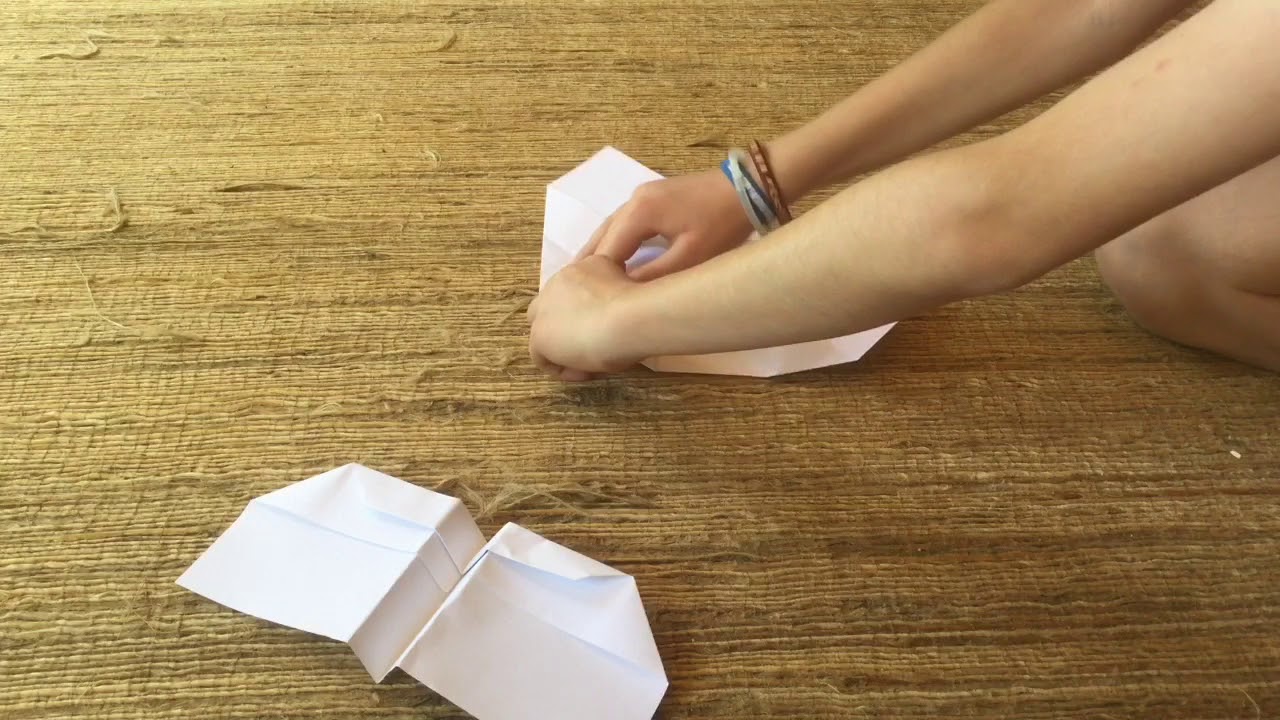 HOW TO MAKE ‘THE BOMBER’ PAPER PLANE!!! - YouTube