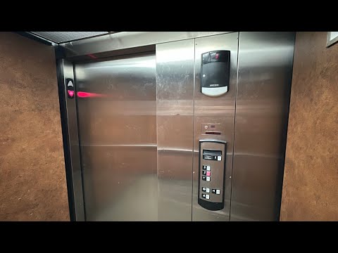 Generic Schindler HT Hydraulic Elevator @ Quality Inn Caldwell Ohio