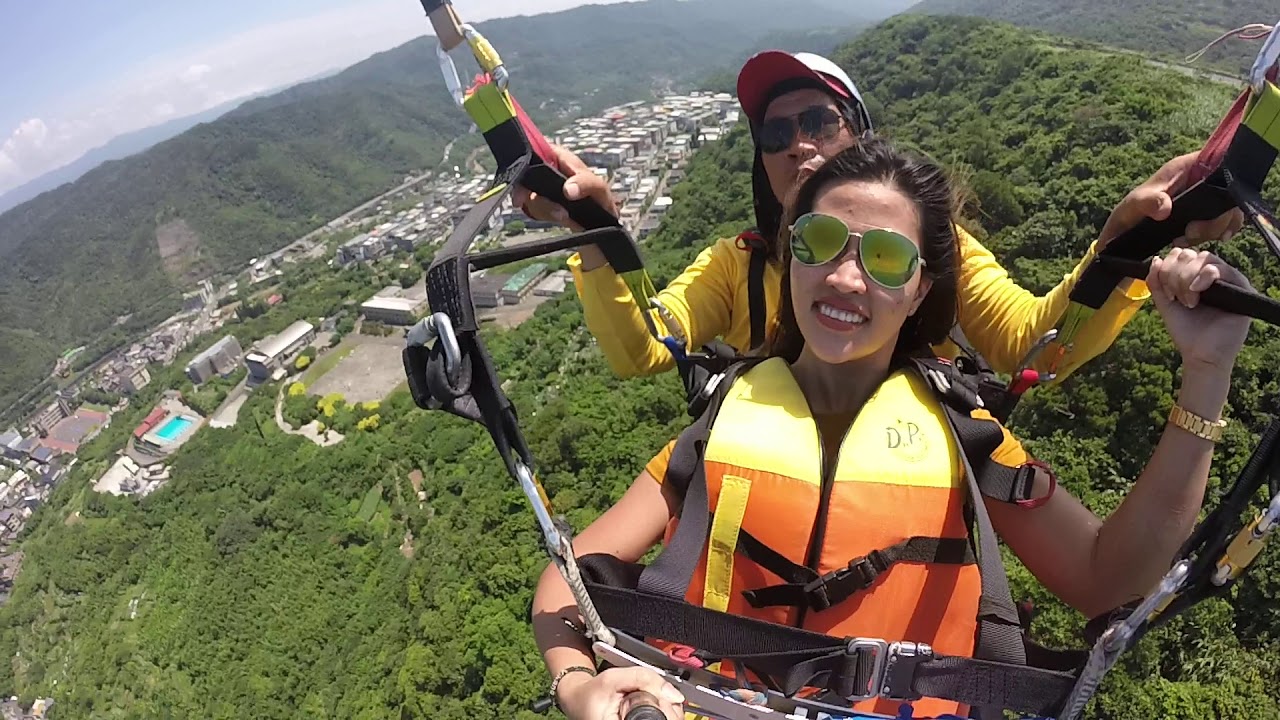 Paragliding@Taiwan - YouTube