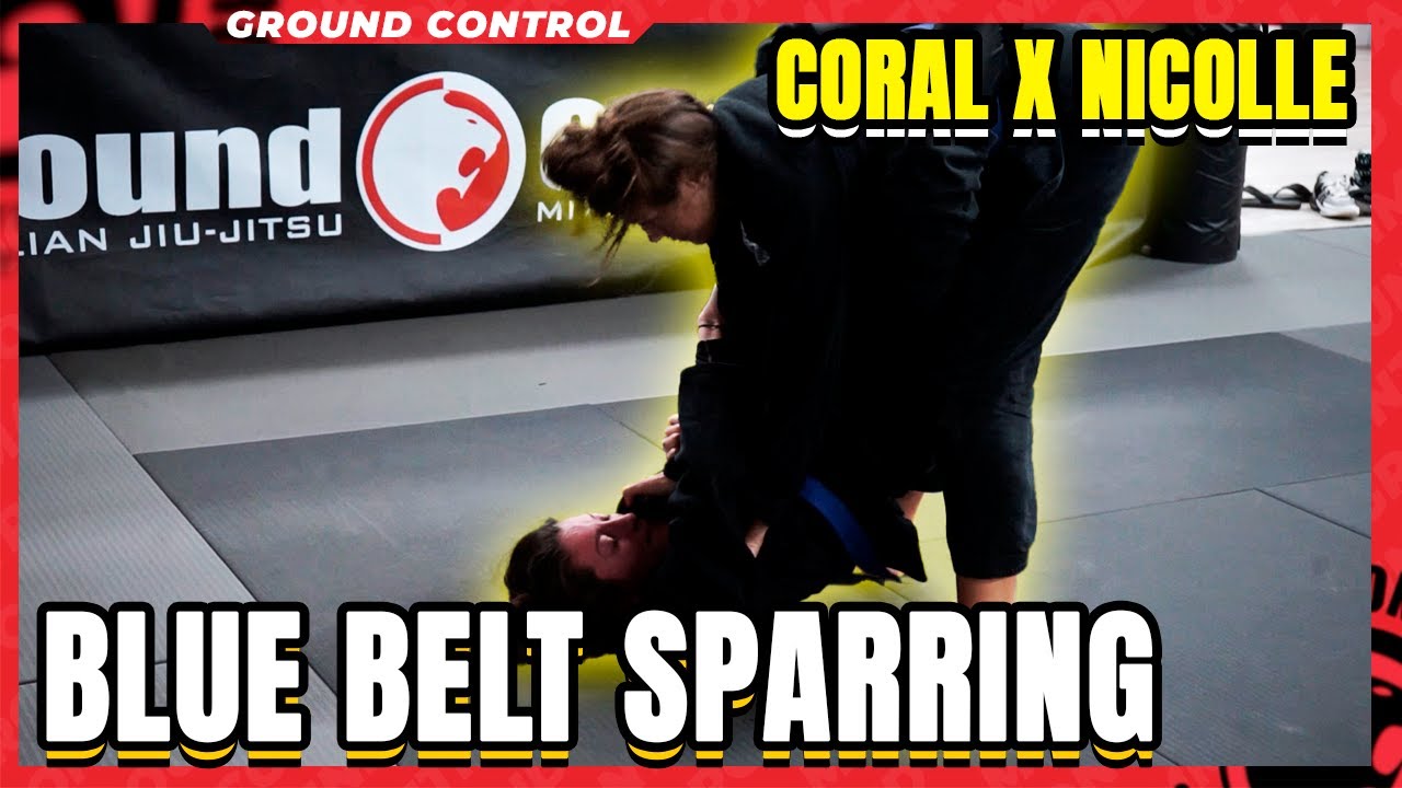 Coral vs Nicolle Blue belt sparring at Ground Control MMA. - YouTube