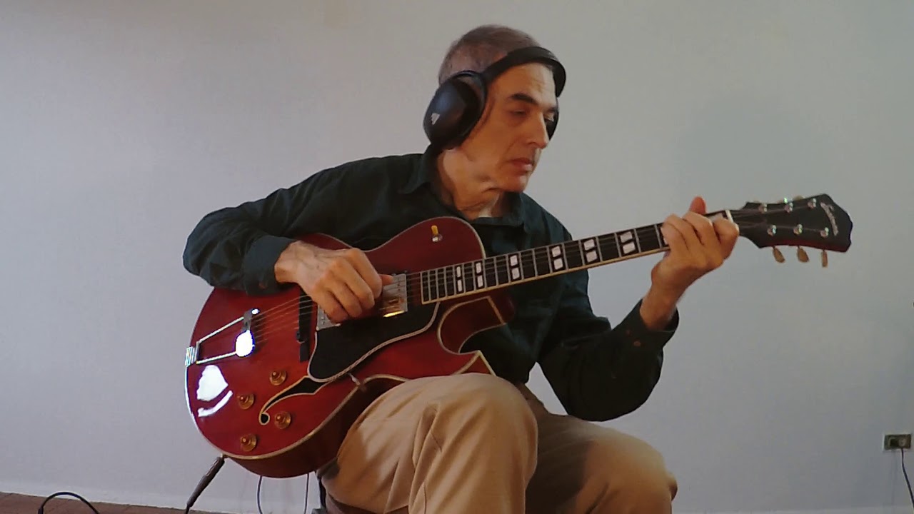 Mark Capon - Solo Guitar: O Grande Amor - YouTube