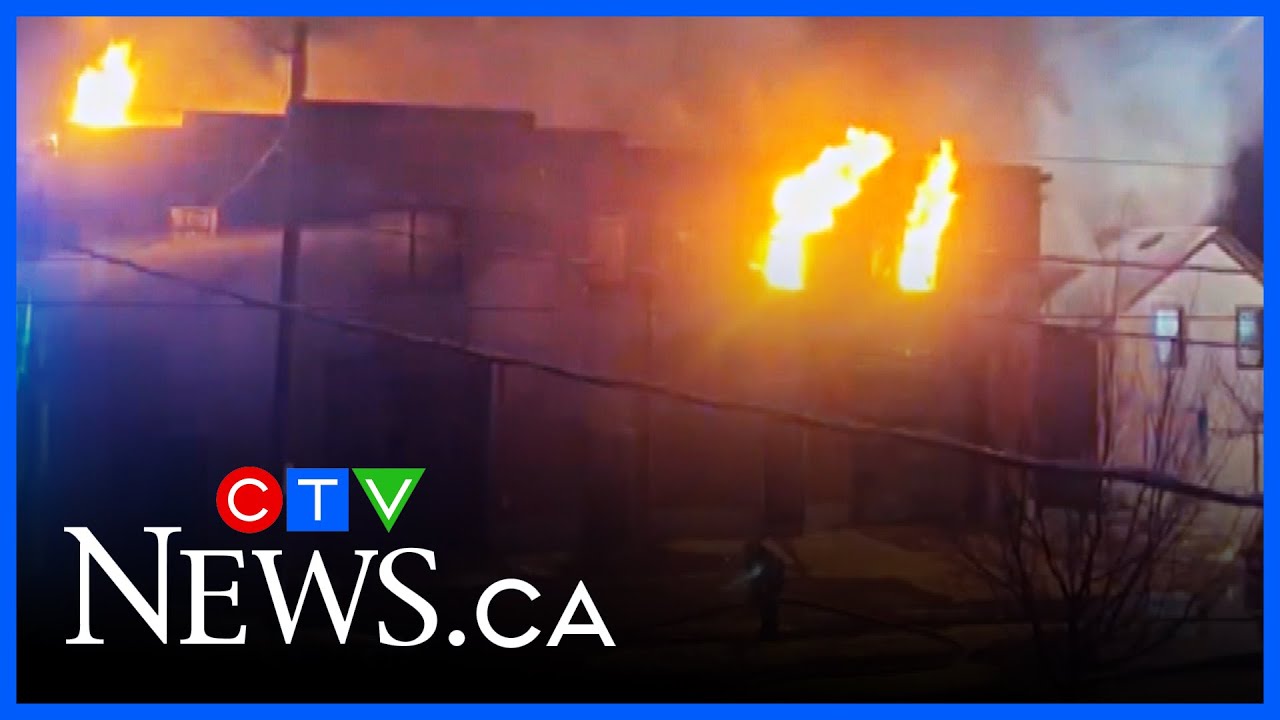 WATCH: Crews battle commercial building fire in Brantford - YouTube