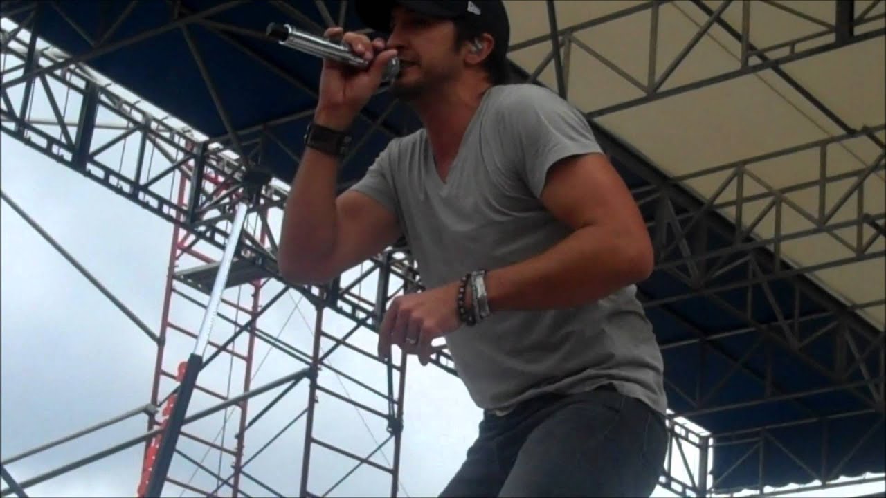 Someone Else Calling You Baby - Luke Bryan - YouTube