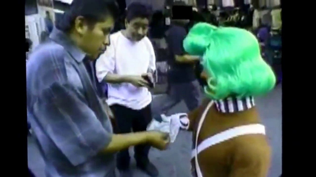 Wee Man Jackass - Oompa Loompa - YouTube