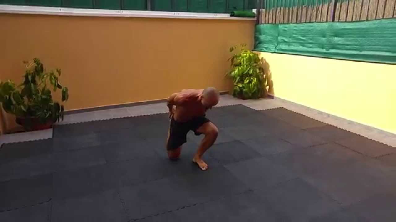 Bodyweight Extreme Leg Exercise: Shrimp Squat - YouTube