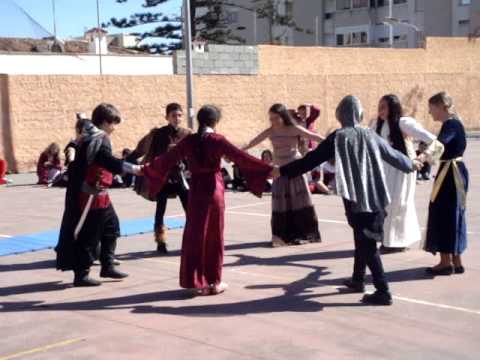 Danza medieval.MPG - YouTube