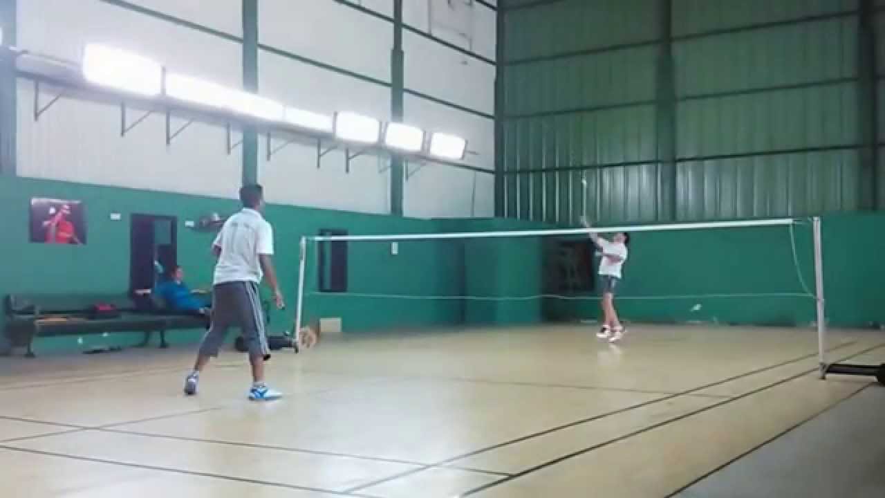 Badminton with Rajiv Rozario at Badhwar Park, Colaba. - YouTube