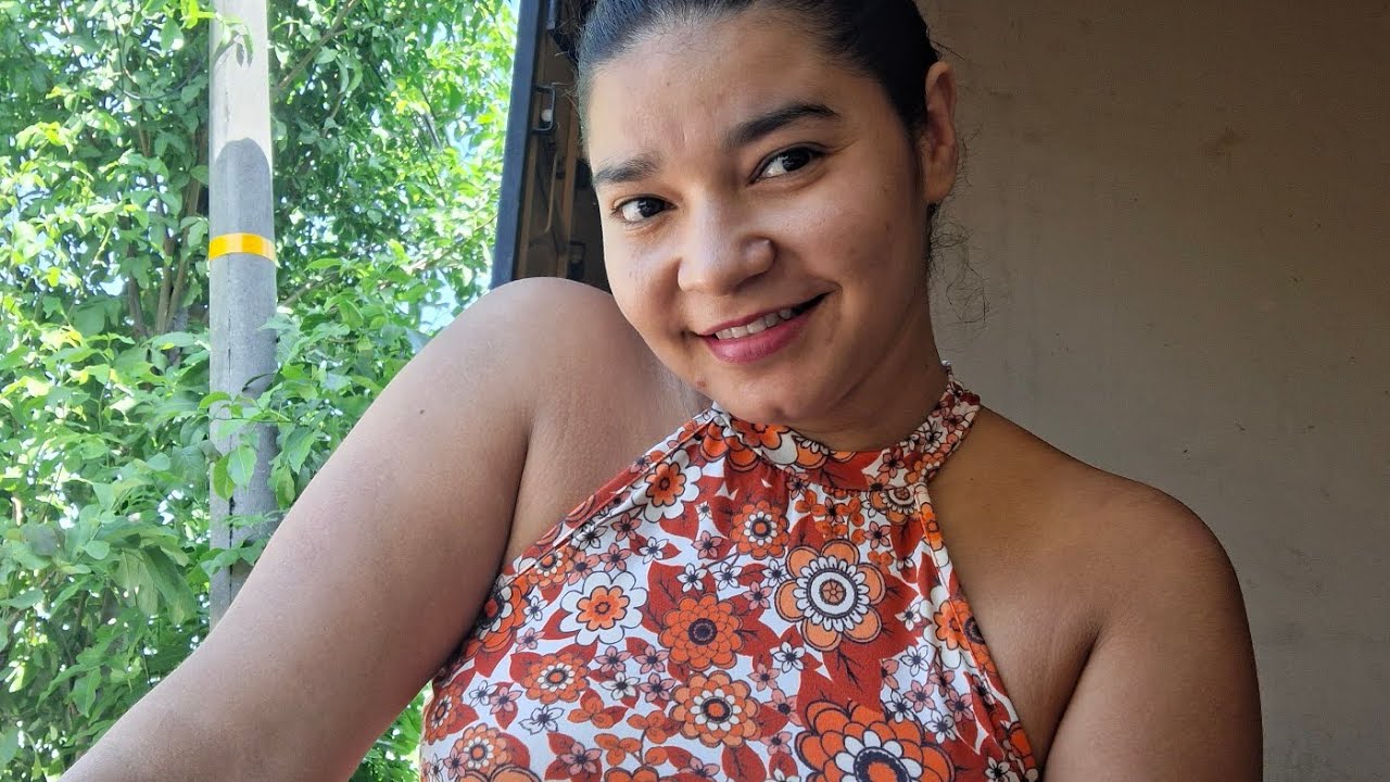 Cony Batres está en vivo - YouTube