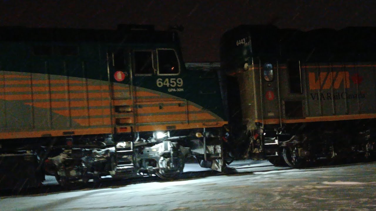 Via 601 avec via 6443 & via 6459 le 23 décembre 2024. - YouTube