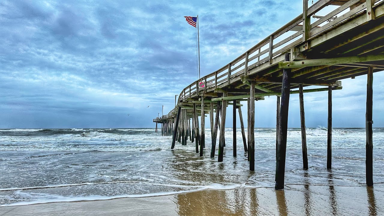 Outer Banks Pier | FishHeads | Walking Tour - Nags Head, NC - YouTube