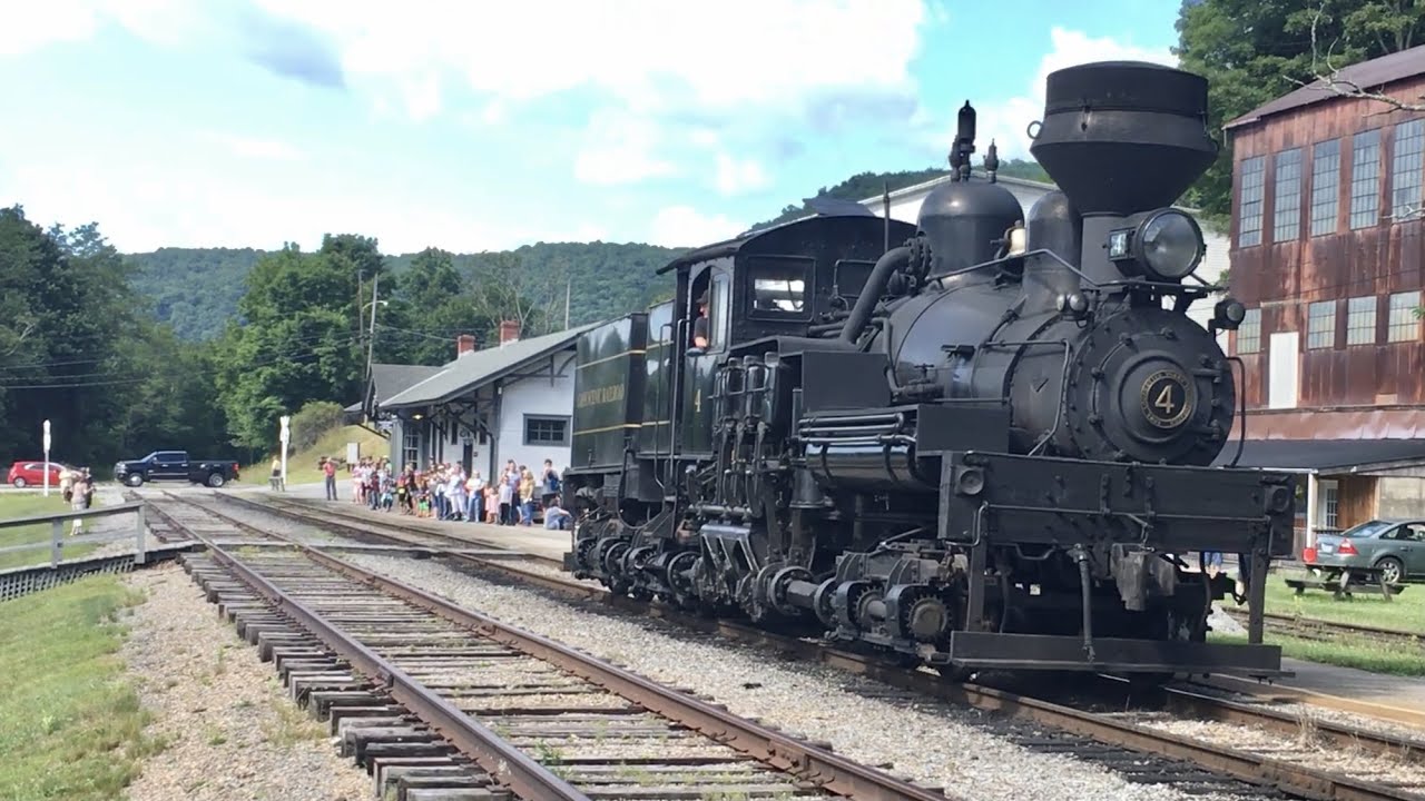 Steam Train Going Down Steep Mountain 9%, Hand Breaks Fight Gravity ...
