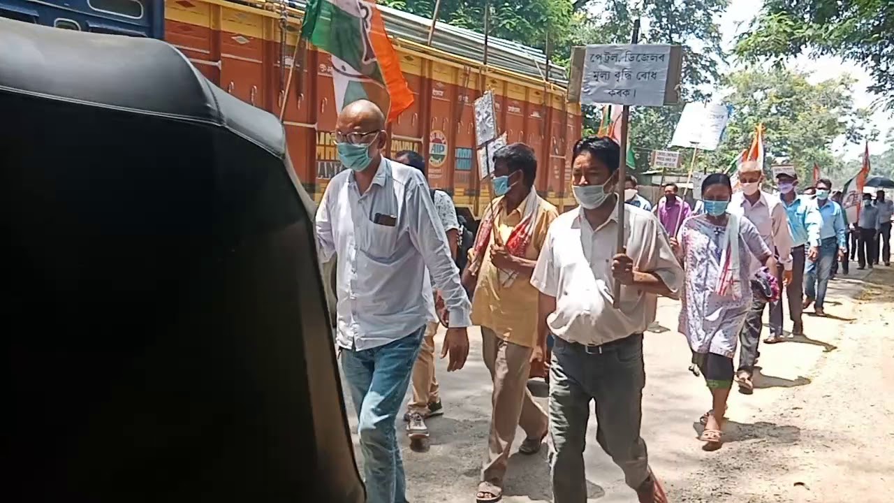 Bokajan Block Congress protest against Petrol Disel price high - YouTube