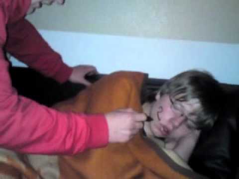 tja wenn man auf party's ein pennt:D