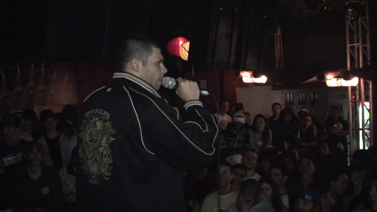 Mc Marechal - Espírito Independente ao vivo na RUADOFLOW em 2010 - YouTube