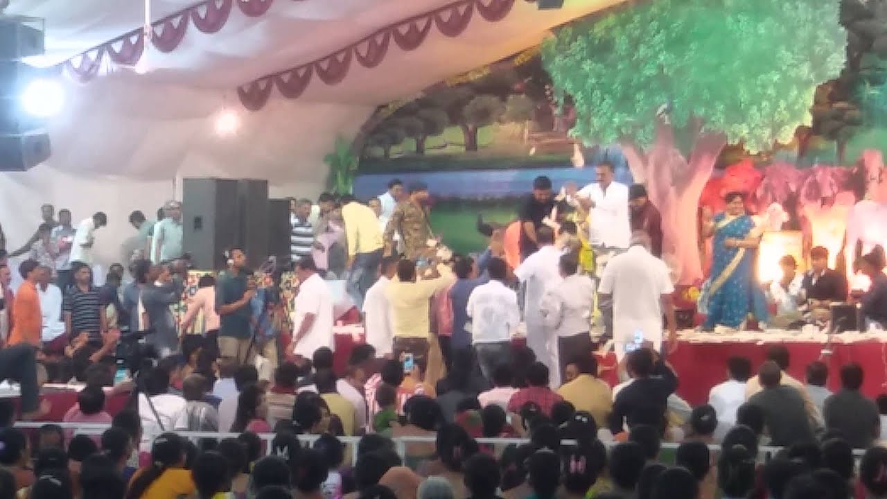 Vitthl vithal vithla dayro Jam-kandorna - YouTube