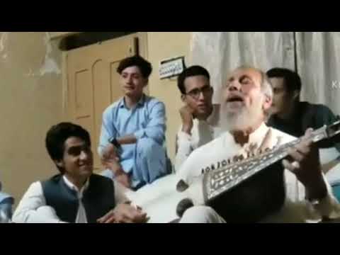 Pa spin jabin che zulfe zangede dana wana Da shekh da lasa prewate tasbe dana wana