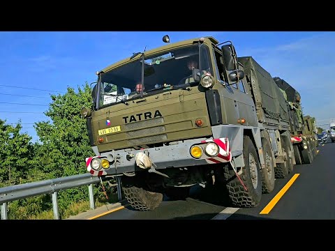 Tatra 815 8x8 táhne samohybnou kanónovou houfnici vz. 77 Dana
