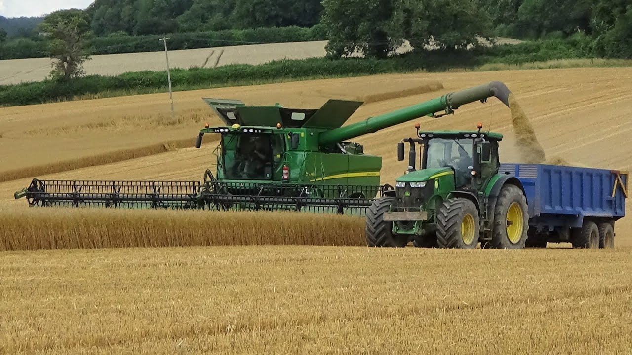 Harvest 2021 - Combining Oats with John Deere S790i Combine & 7310R ...