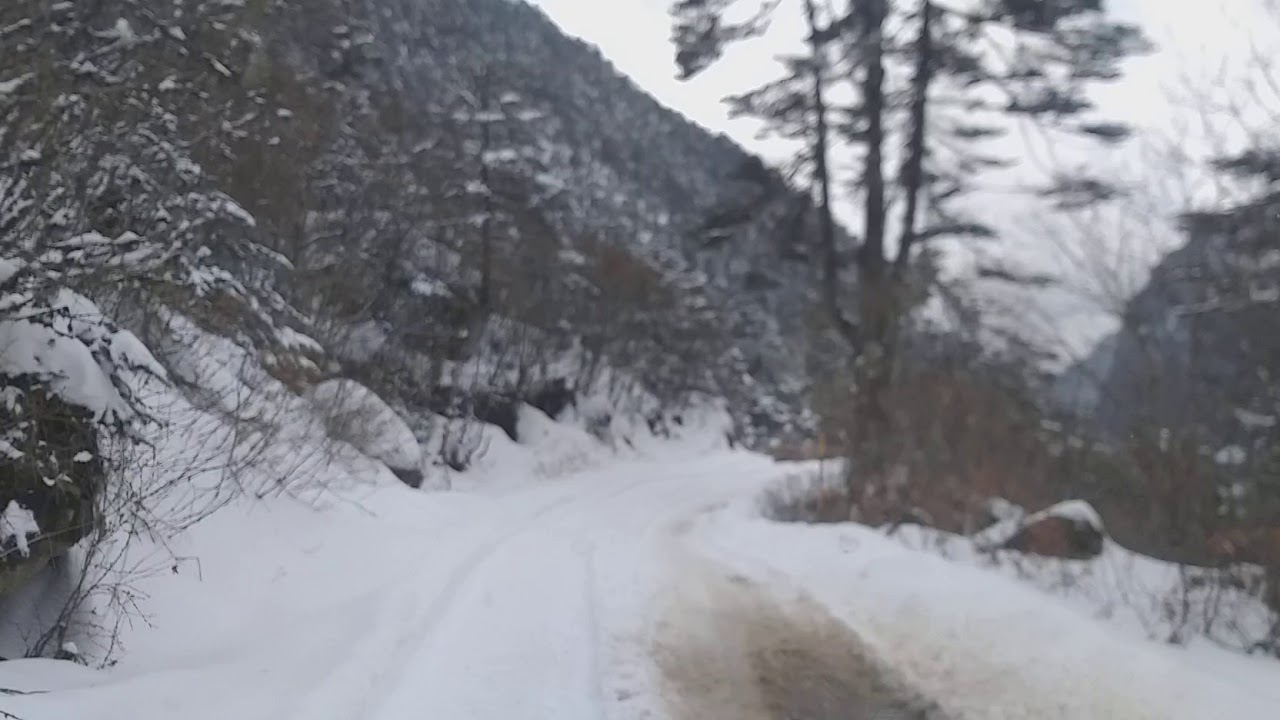 Tawang snow - YouTube