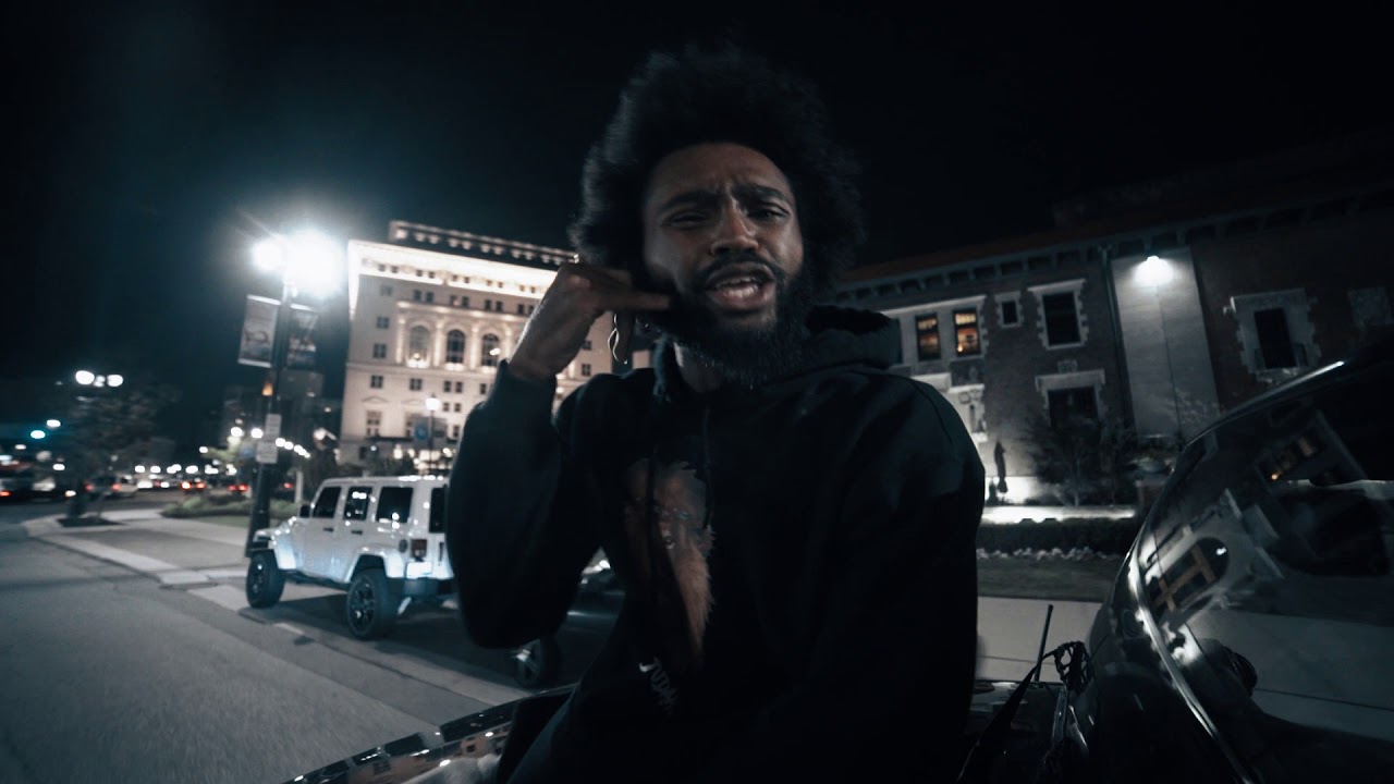 Courtney Bell - Flashback Freestyle Friday #11 - Grindin' (Official ...