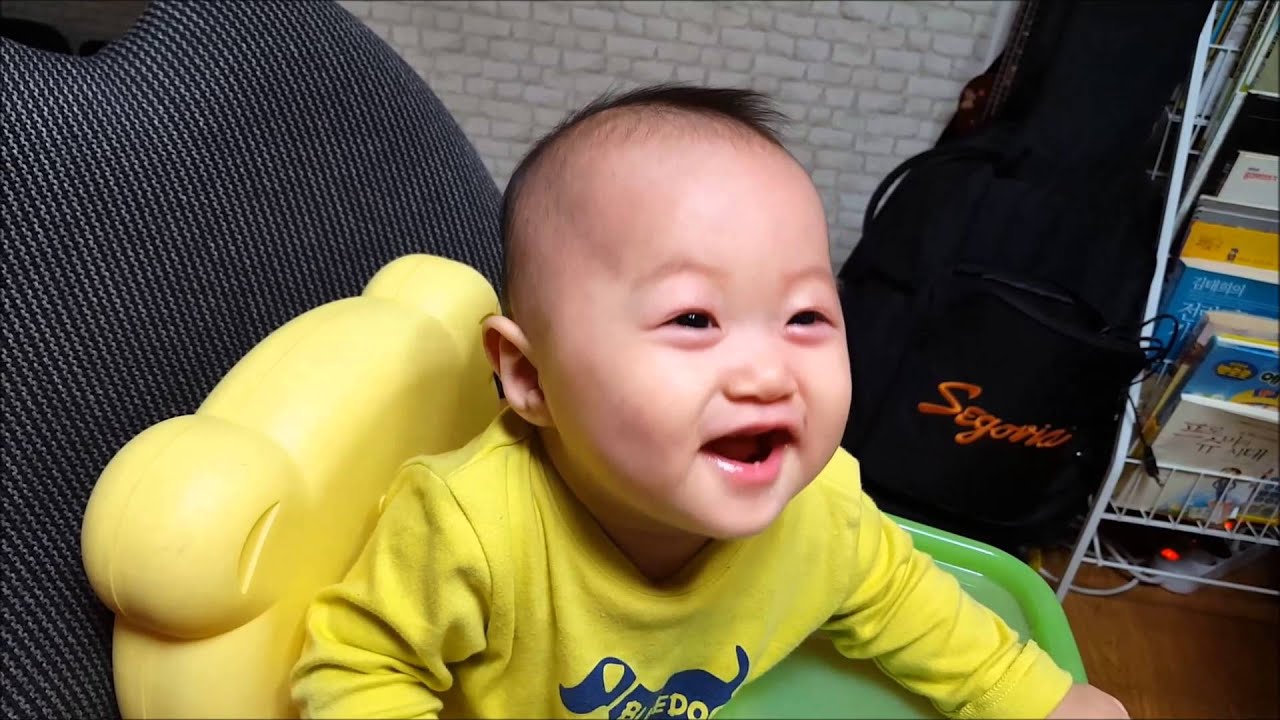 민준이 흥타기모음 Ride baby hyped :) [baby story] - YouTube