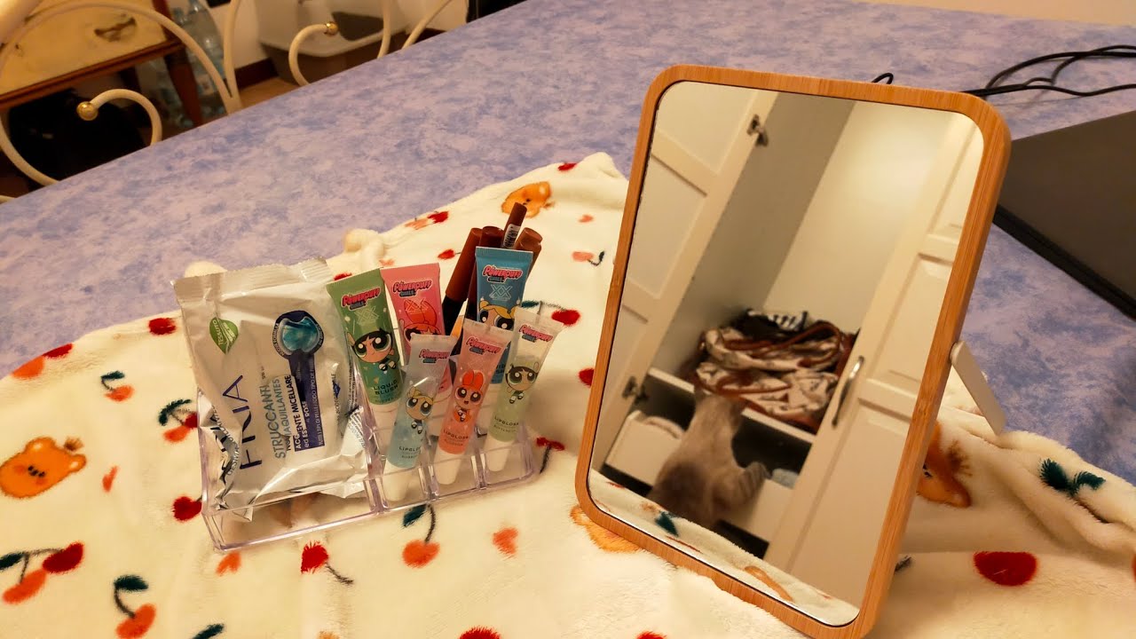 ASMR 💄 Lip Gloss, Lip Oil & Lip Liner Application | Kisses & Close-Up ...