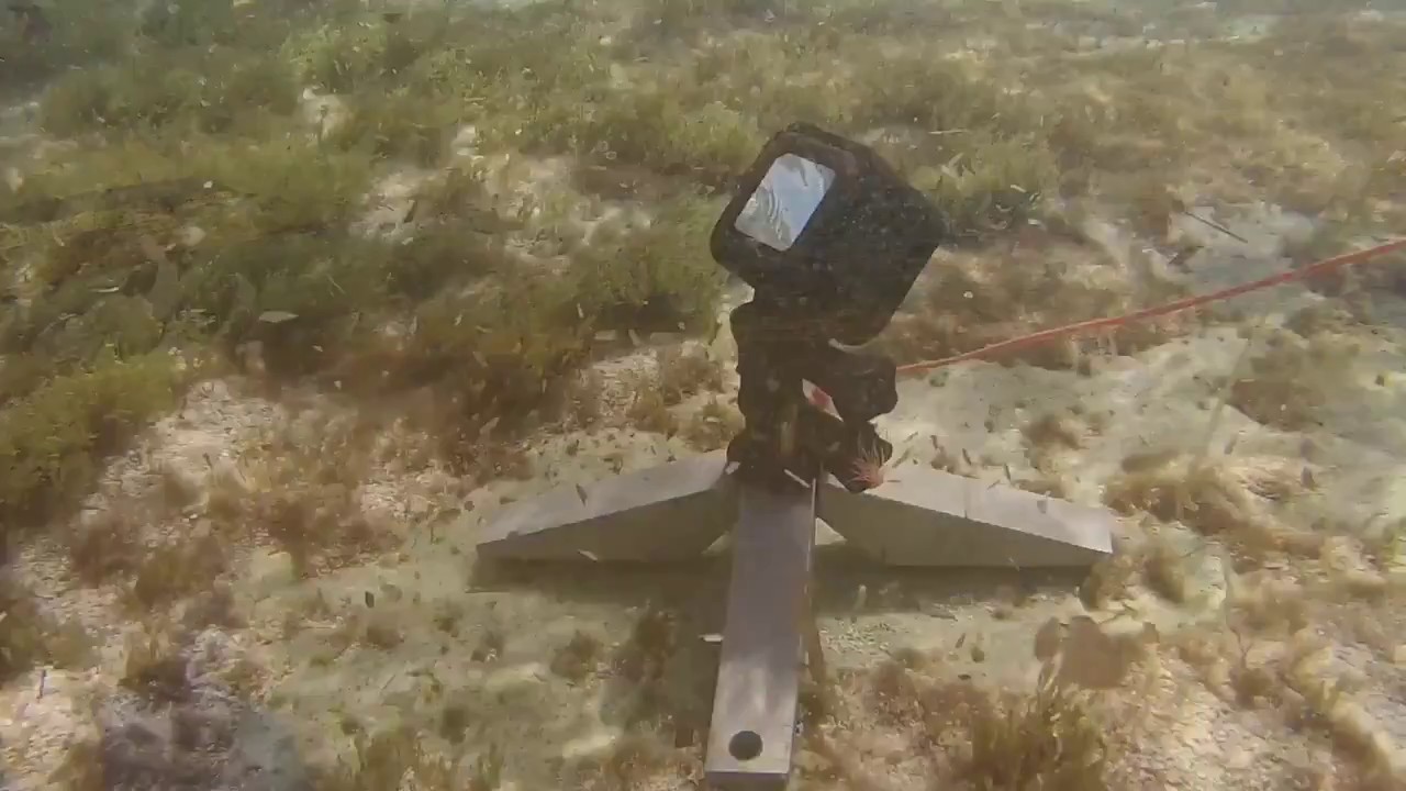 Aquacambase - underwater camera stand - YouTube