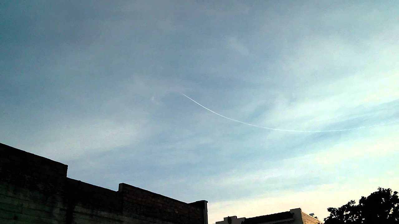 Strange flight pattern - YouTube