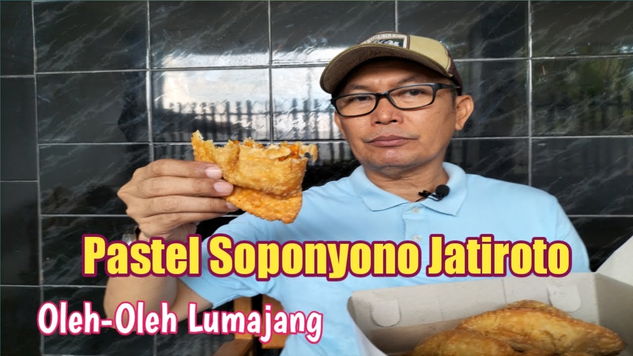 Pastel Soponyono Jatiroto . (Oleh-Oleh Dari Lumajang) - YouTube