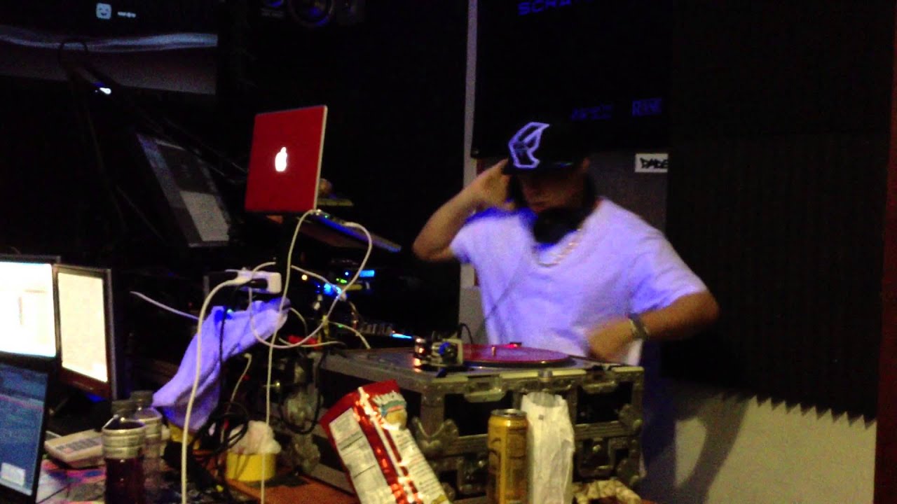 DJ Ballistic Billy "In The Mix" - YouTube