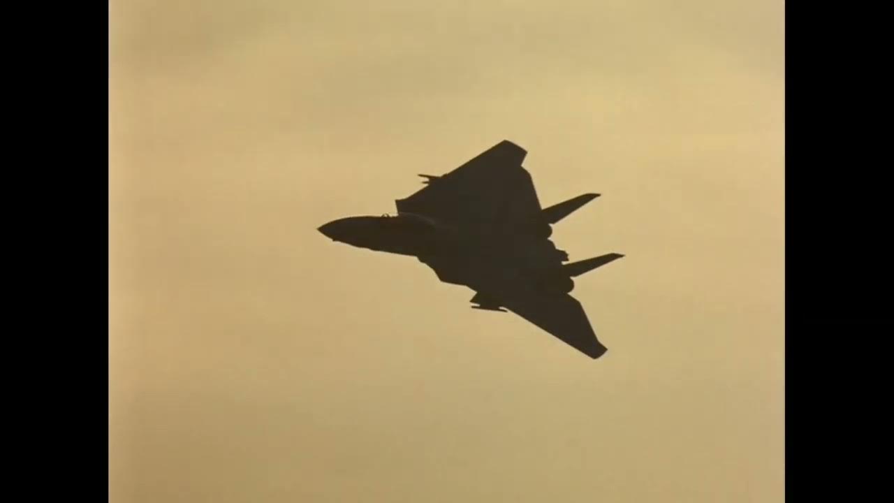 Top Gun - Buzzing the Tower - Open Matte - YouTube