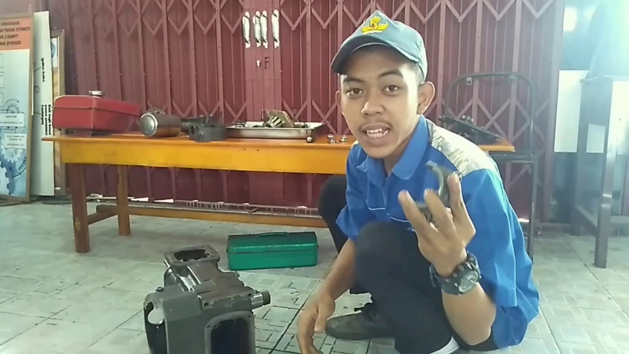 NAMA-NAMA KOMPONEN SERTA CARA PERAKITAN MESIN DOMPENG 1 SILINDER - YouTube
