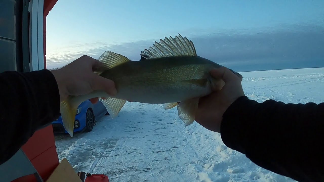Minnesota Upper Red Lake Ice Fishing Part 1 - YouTube