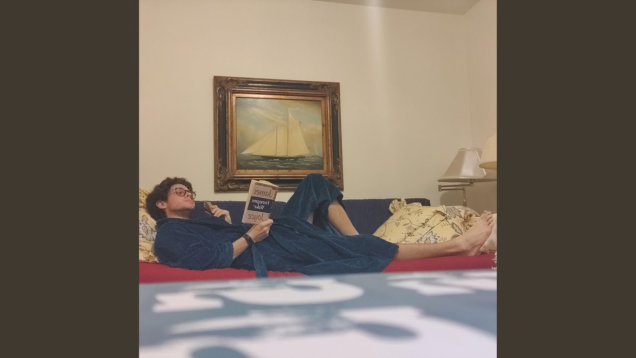 Shoes in video - YouTube