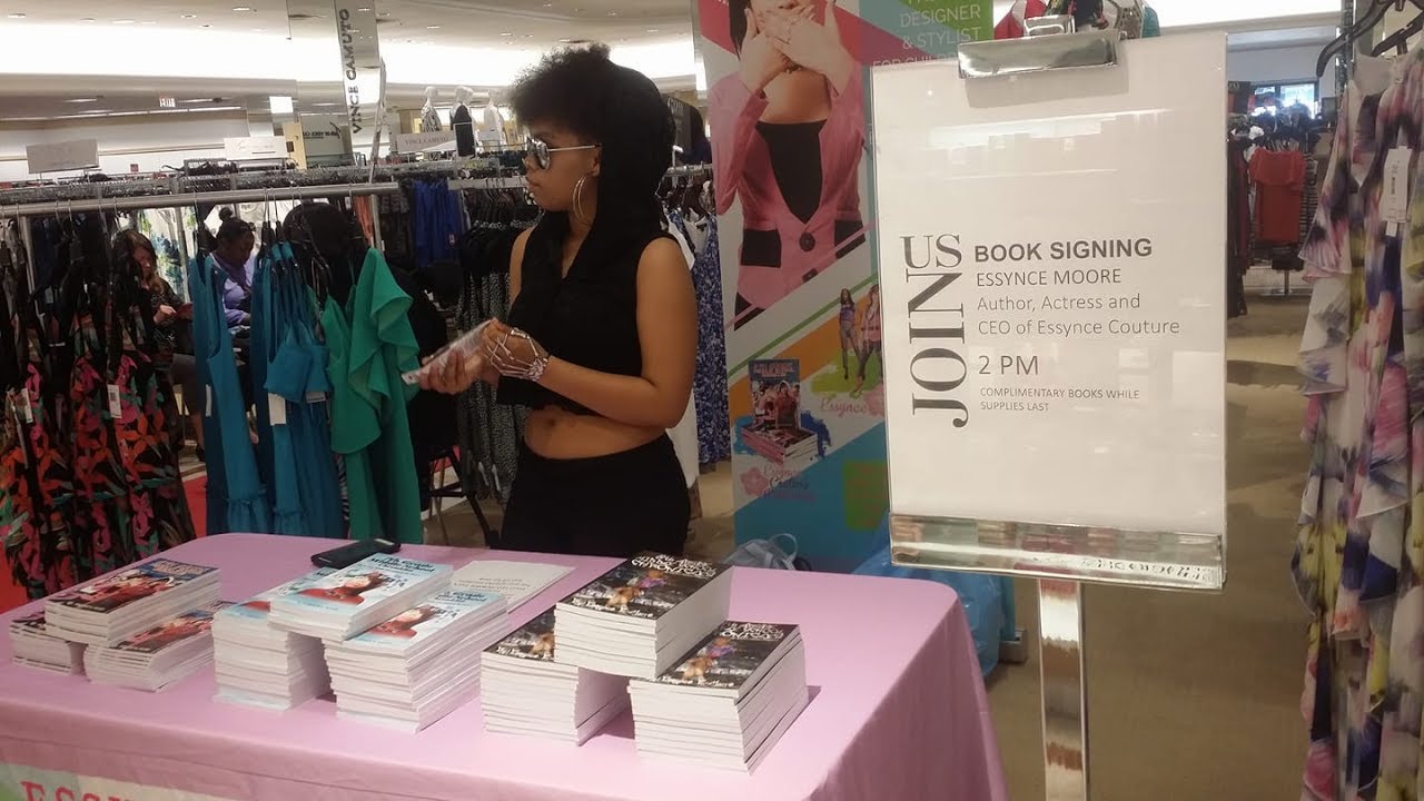 ESSYNCE MOORE HOSTING THE LORD & TAYLOR FASHION SHOW 2017 - YouTube