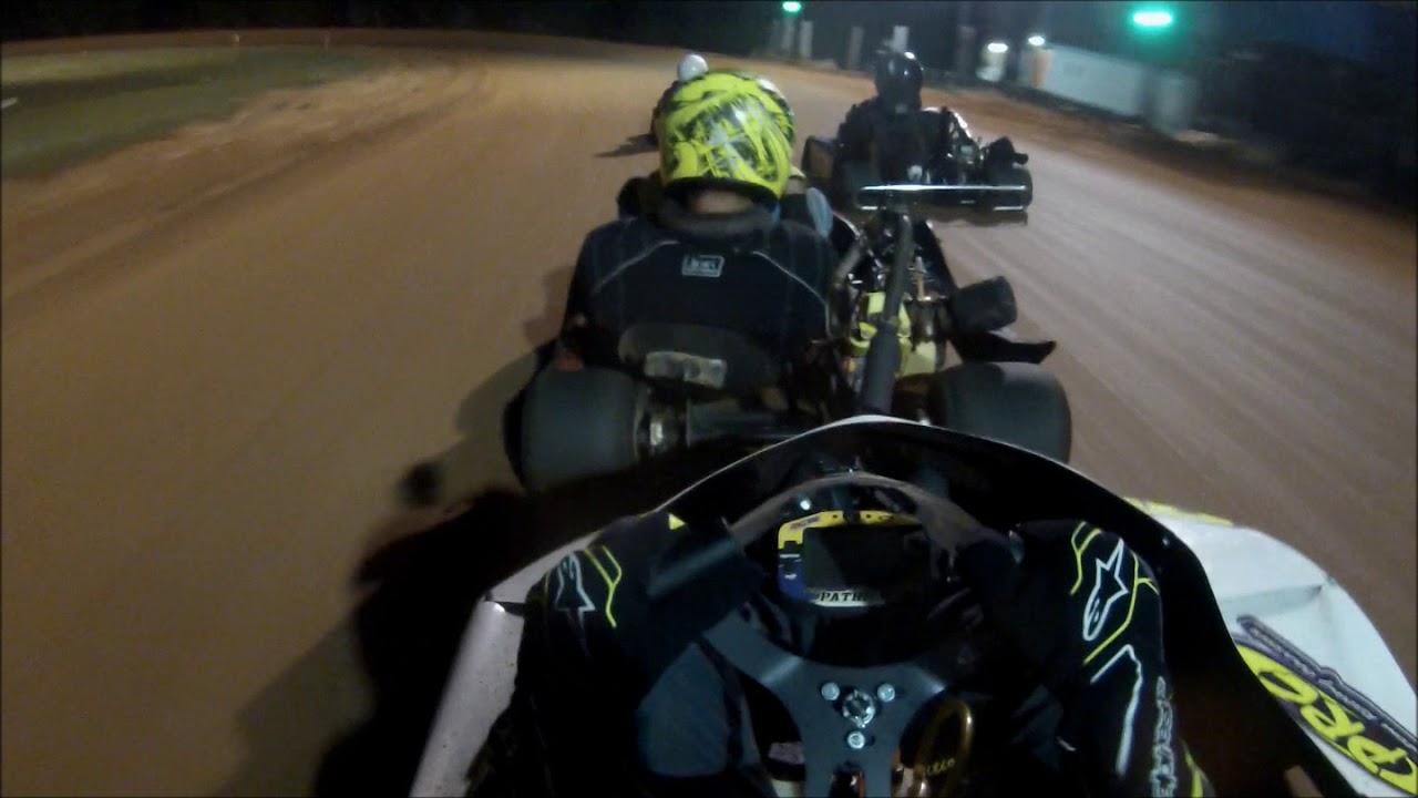 Dirt kart racing - YouTube